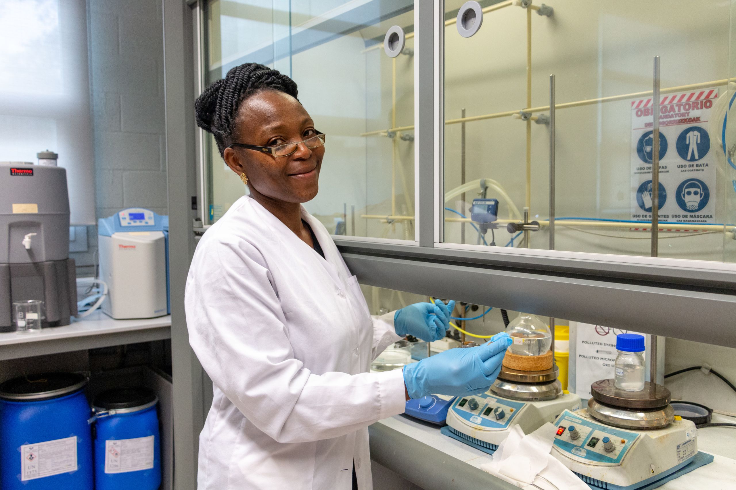 From Cameroon-Africa to CFM – CFM – Materials Physics Center