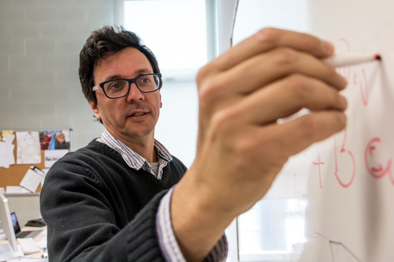 Two scientists from DIPC and CFM win the Bessel Award of the Humboldt ...