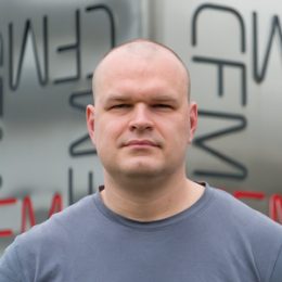 Stepan Tsirkin – CFM – Materials Physics Center