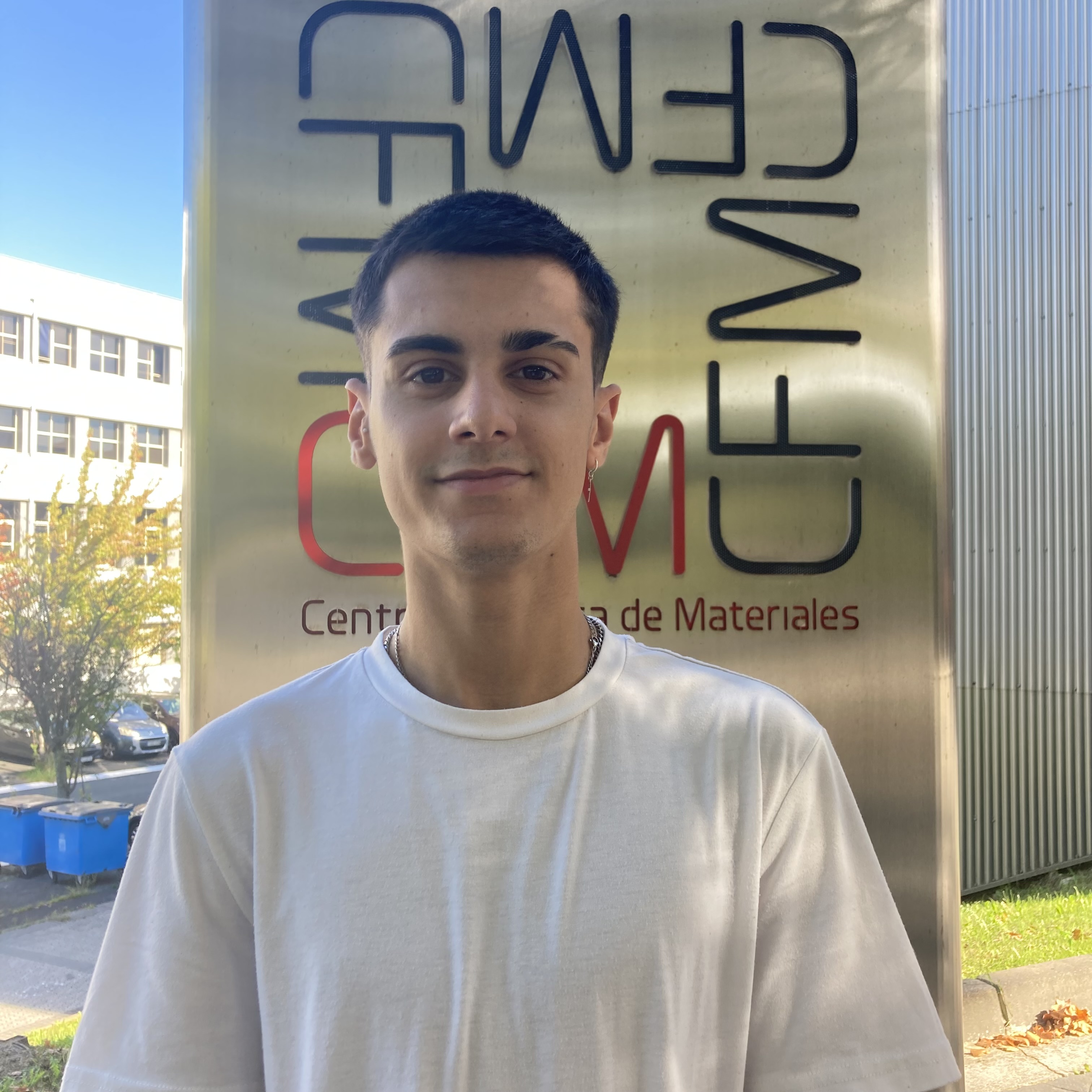 Urtzi Oliveras Egaña – CFM – Materials Physics Center