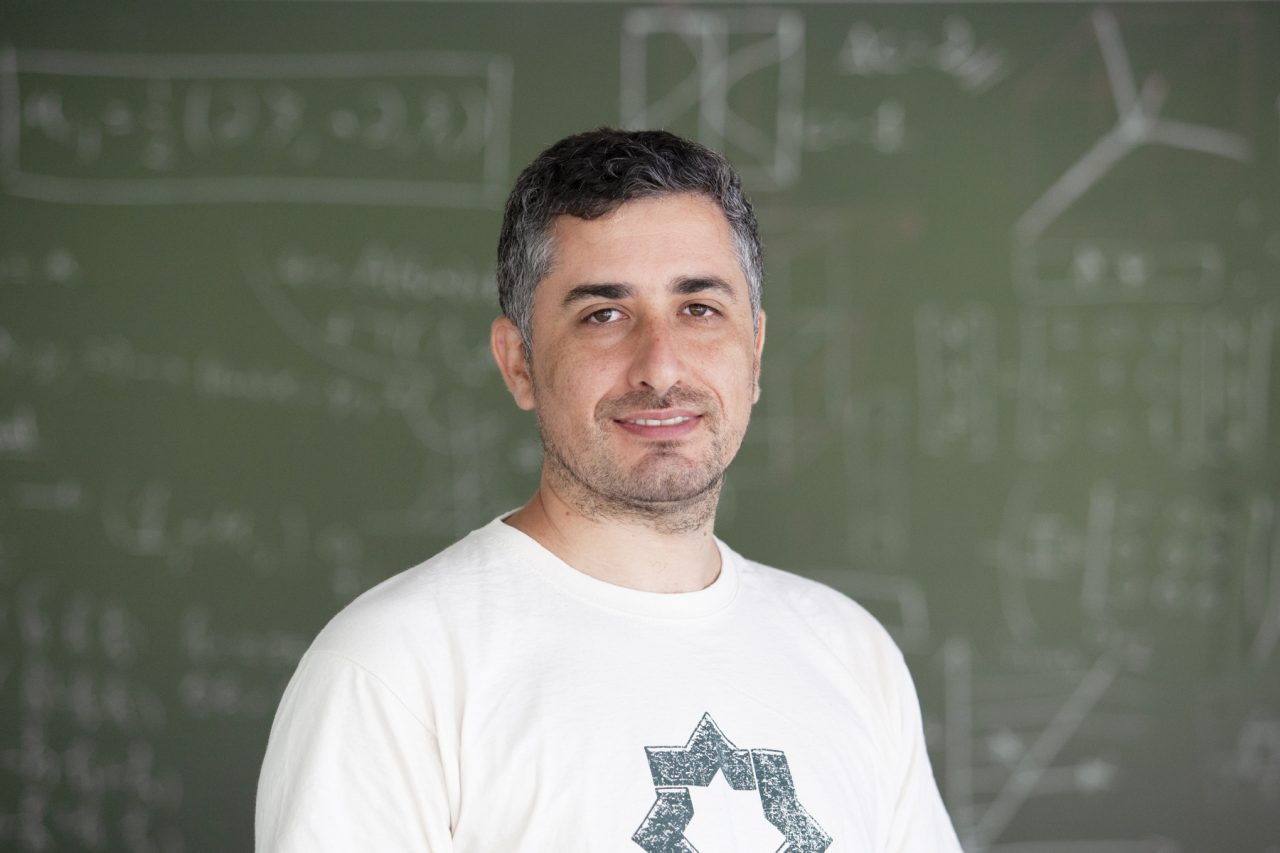 Two scientists from DIPC and CFM win the Bessel Award of the Humboldt ...